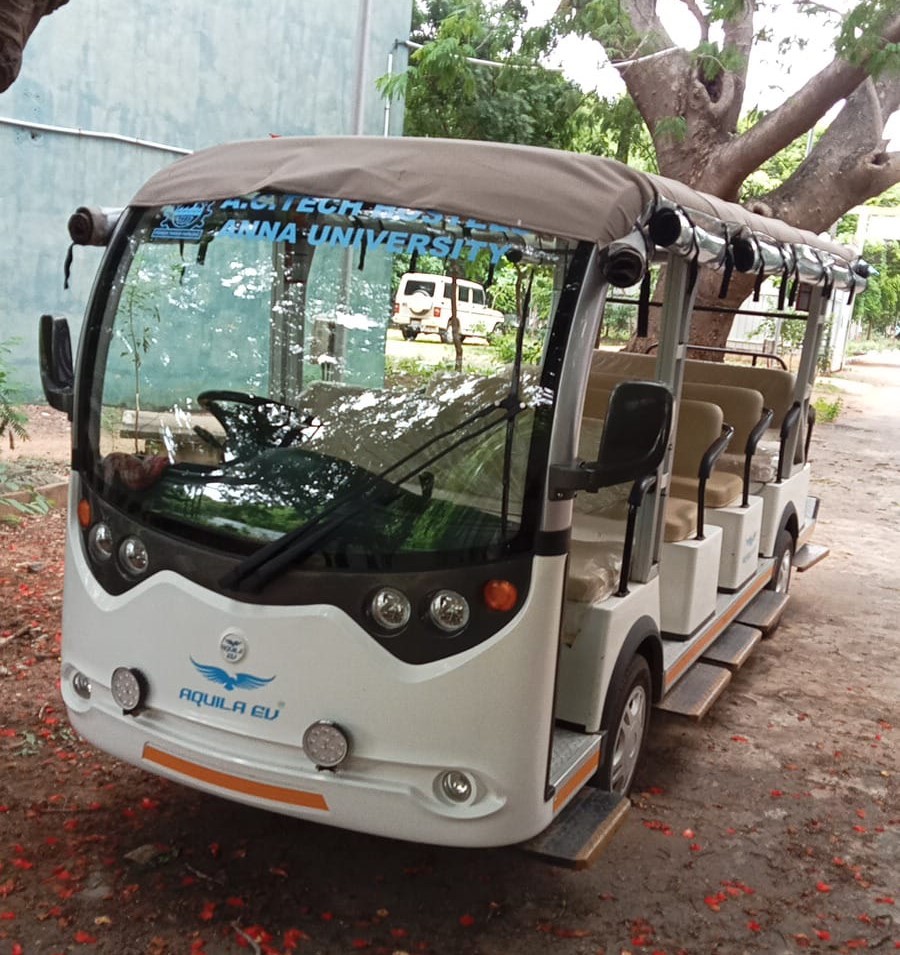 ELECTRIC VEHICLE